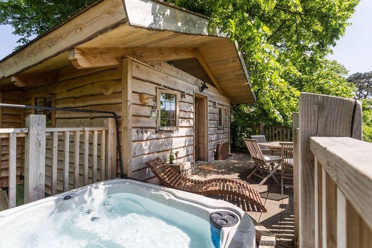 Treehouse holidays with hot tubs | Canopy & Stars | Canopy & Stars