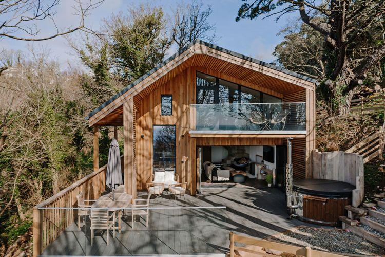 Cabin holidays | Canopy & Stars