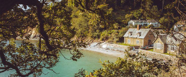 Treehouses in Cornwall | Canopy & Stars