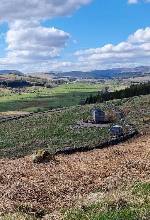 Shepherd’s hut holidays in Scotland | Canopy & Stars