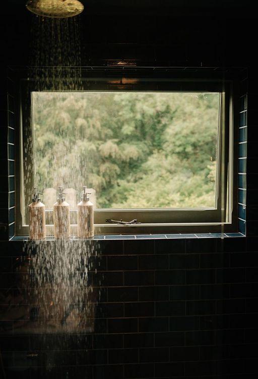 Seven indoor showers where you can immerse yourself in nature | Canopy ...