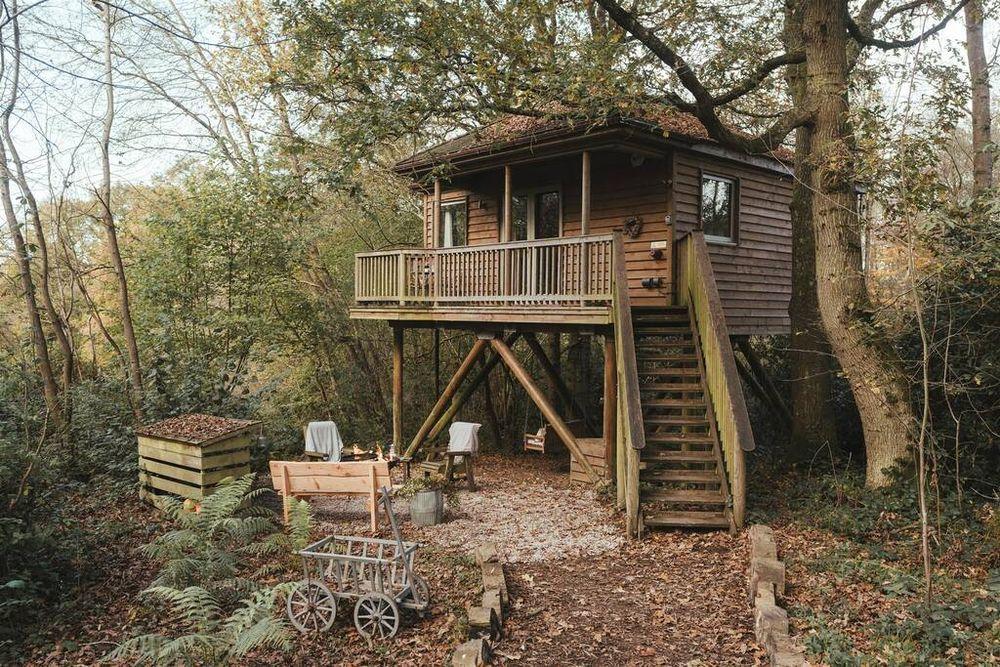 Treehouse stays within 2 hours of London | Canopy & Stars