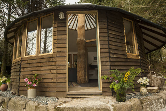 The Roundhouse | Roundhouse in Cornwall | Canopy & Stars