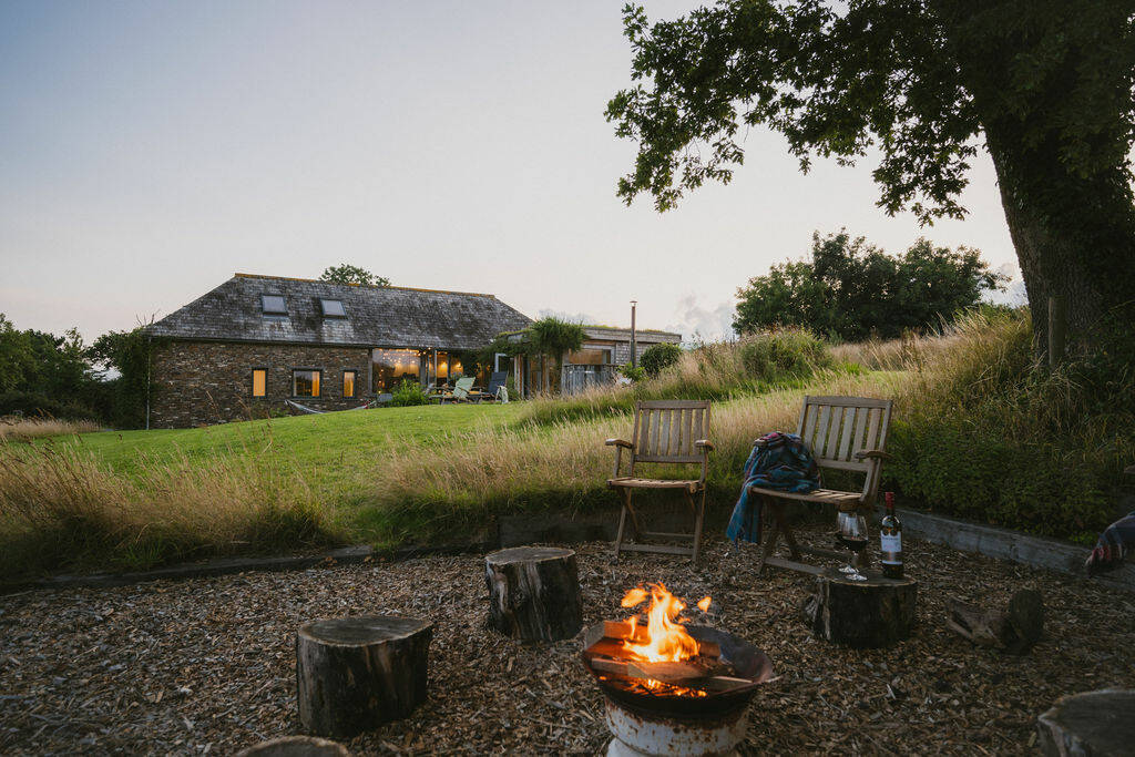 Hinterland House Cornwall | Barn in Cornwall | Canopy & Stars