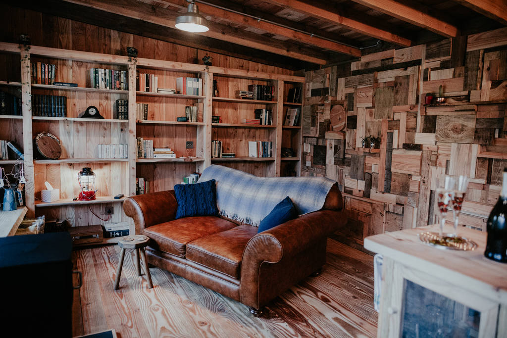 Log Jam | Cabin in Cornwall | Canopy & Stars