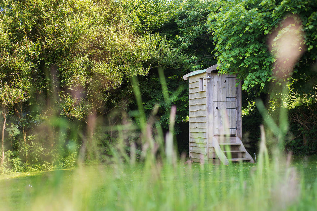 Meadow Hut | Shepherd's hut in Cornwall | Canopy & Stars