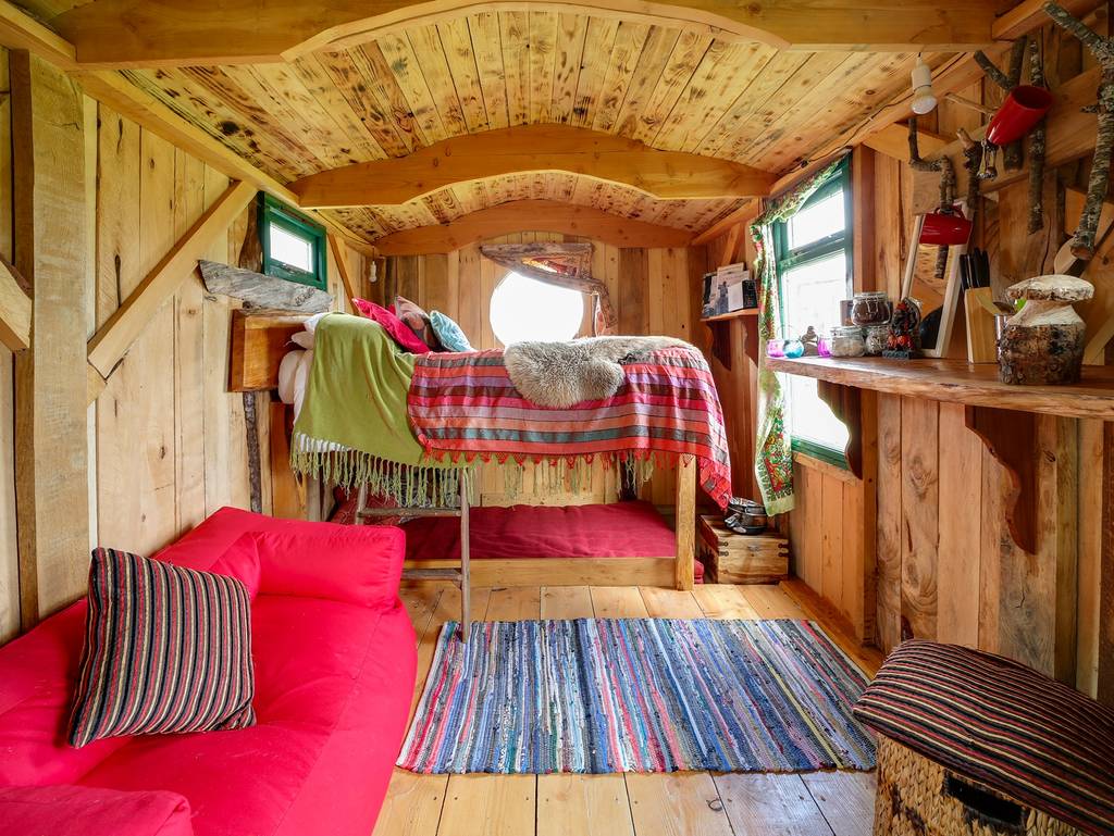 Woodland Hobbit | Cabin in Cornwall | Canopy & Stars