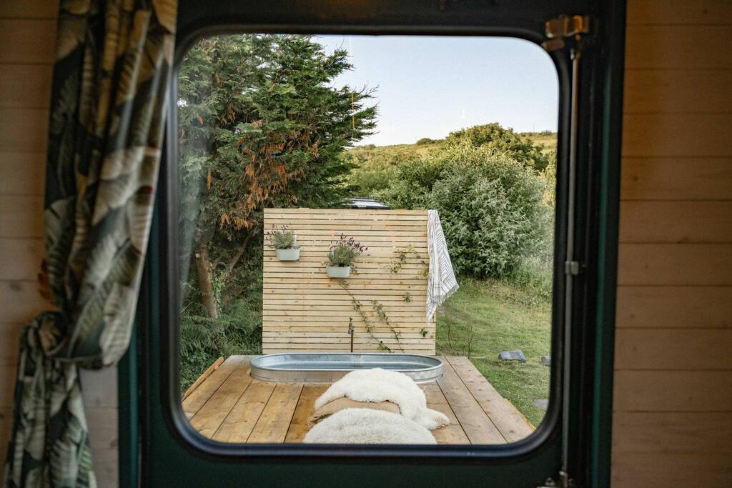 Trebus | Bus in Cornwall | Canopy & Stars