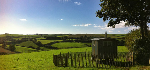 The Hideaway Hut | Canopy & Stars