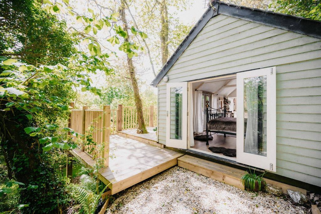 The Cabin at Wrinklers Wood | Cabin in Cornwall | Canopy & Stars