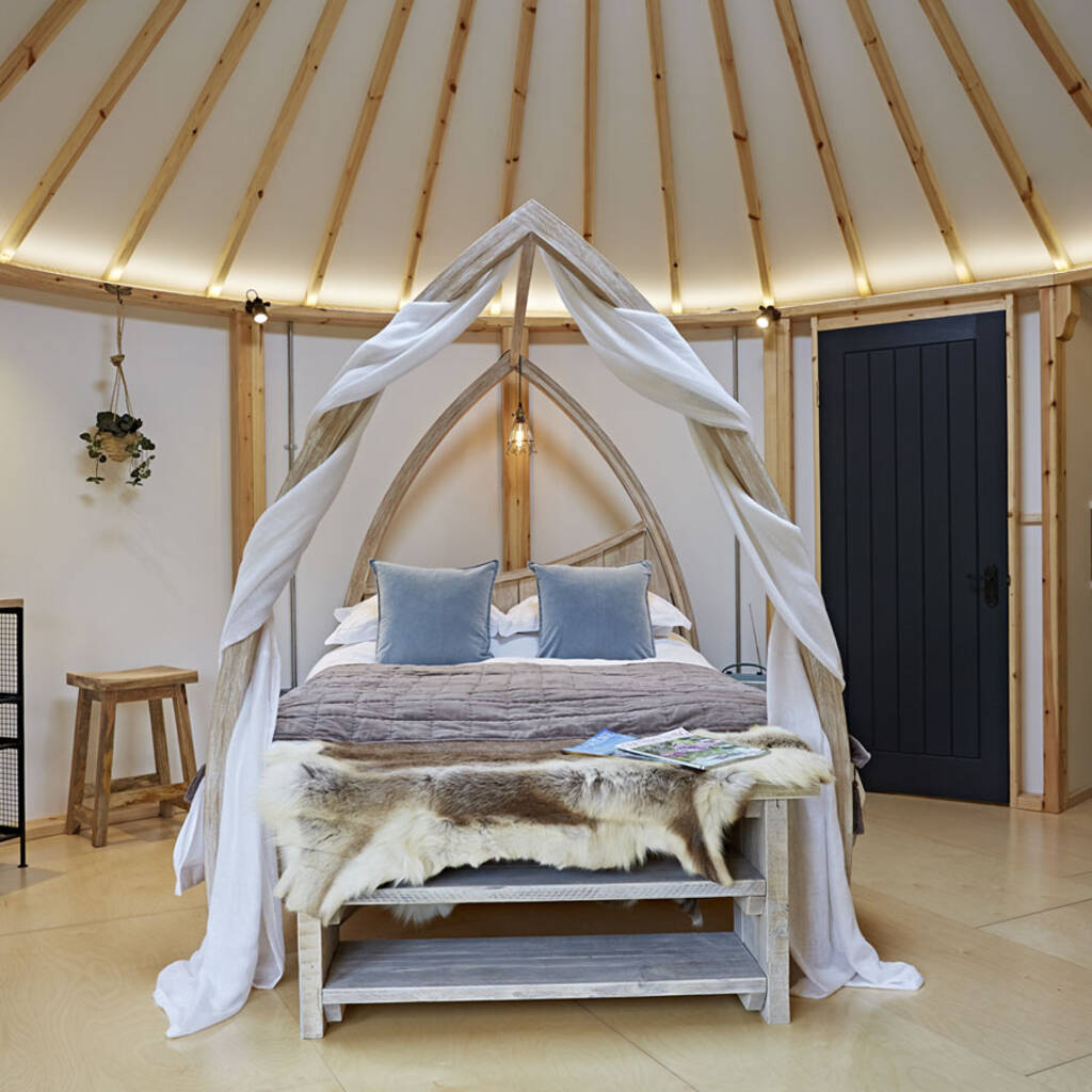 Brownscombe Roundhouse | Roundhouse in Devon | Canopy & Stars