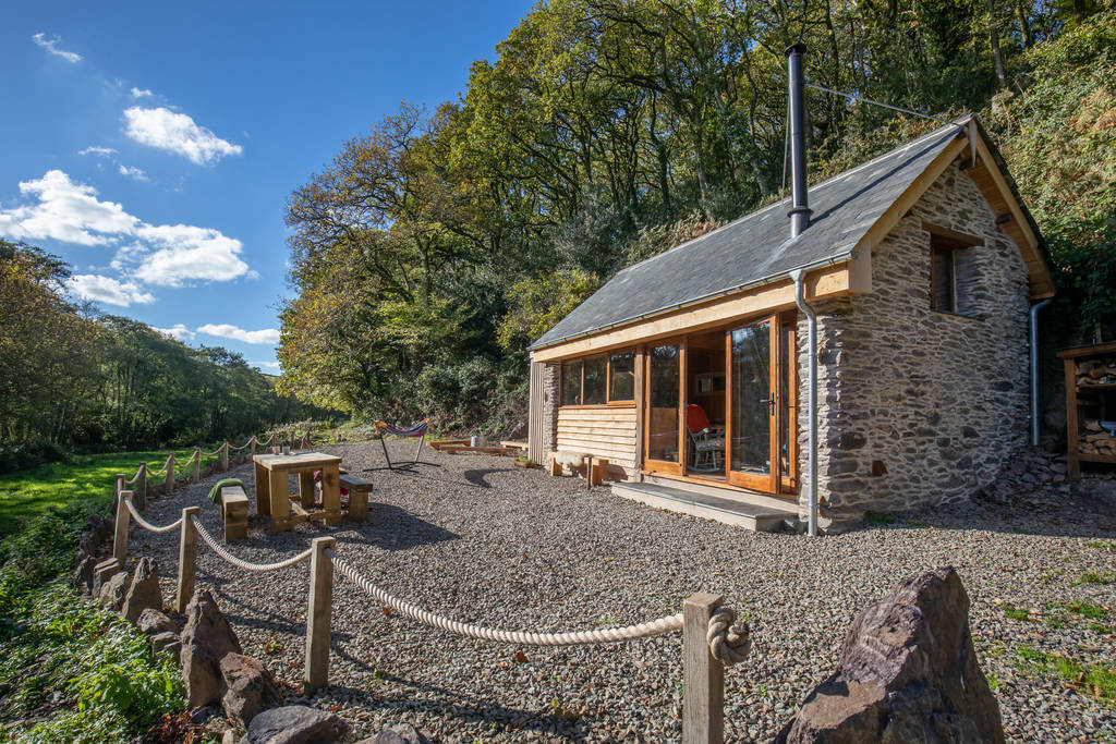 The Linhay | Barn in Devon | Canopy & Stars