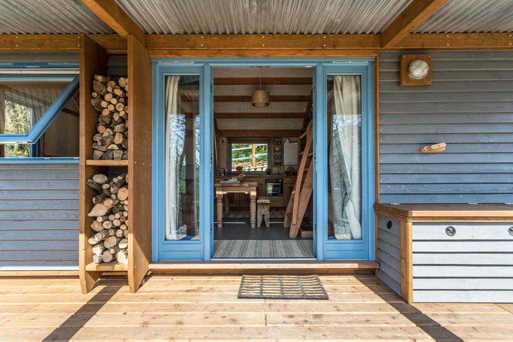Carpenter Cabin | Cabin in Devon | Canopy & Stars