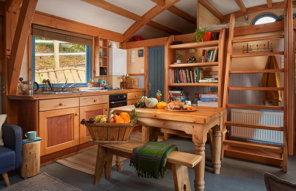 Carpenter Cabin | Cabin in Devon | Canopy & Stars