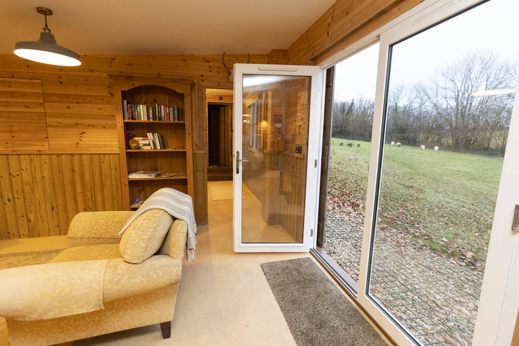 Merryweather | Cabin in Devon | Canopy & Stars