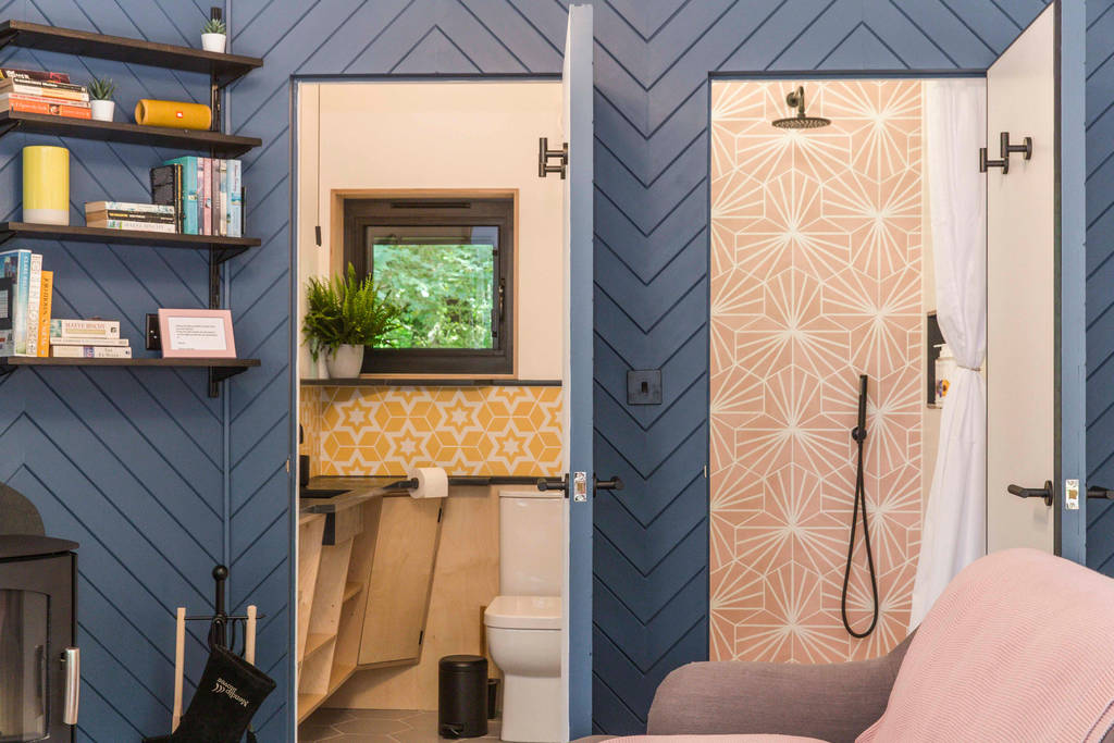 The Den Treehouse at Pickwell Manor | Treehouse in Devon | Canopy & Stars