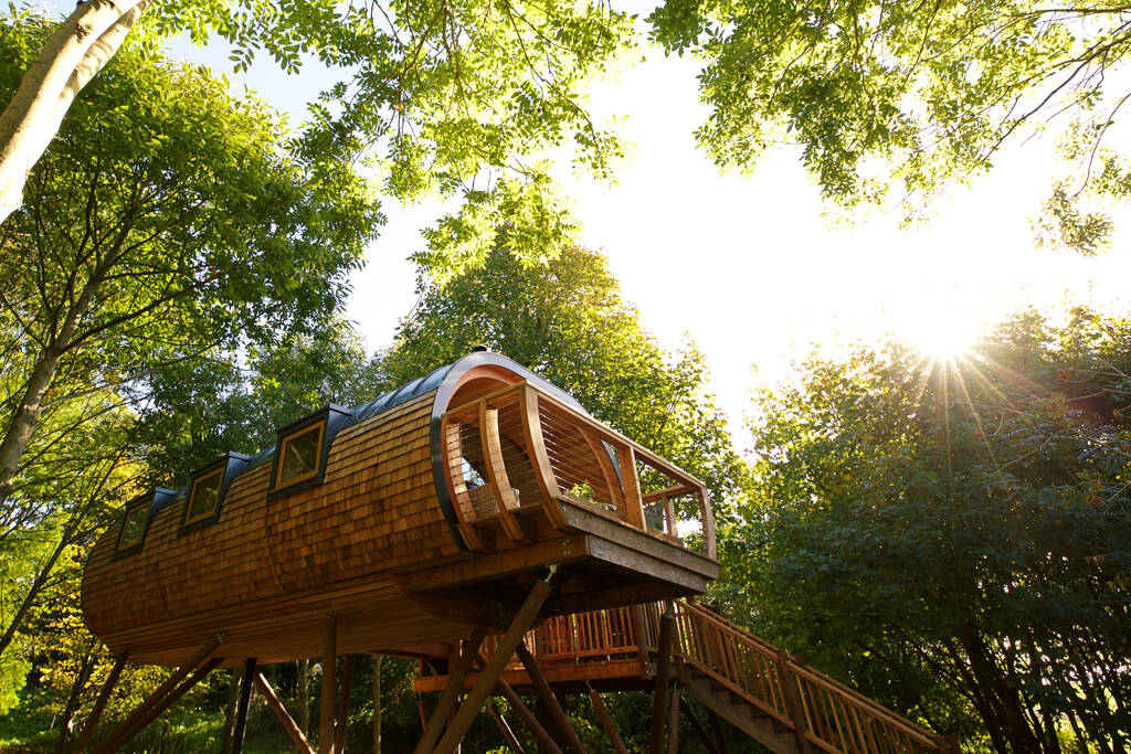 Hideaway Treehouse at Pickwell Manor | Treehouse in Devon | Canopy & Stars