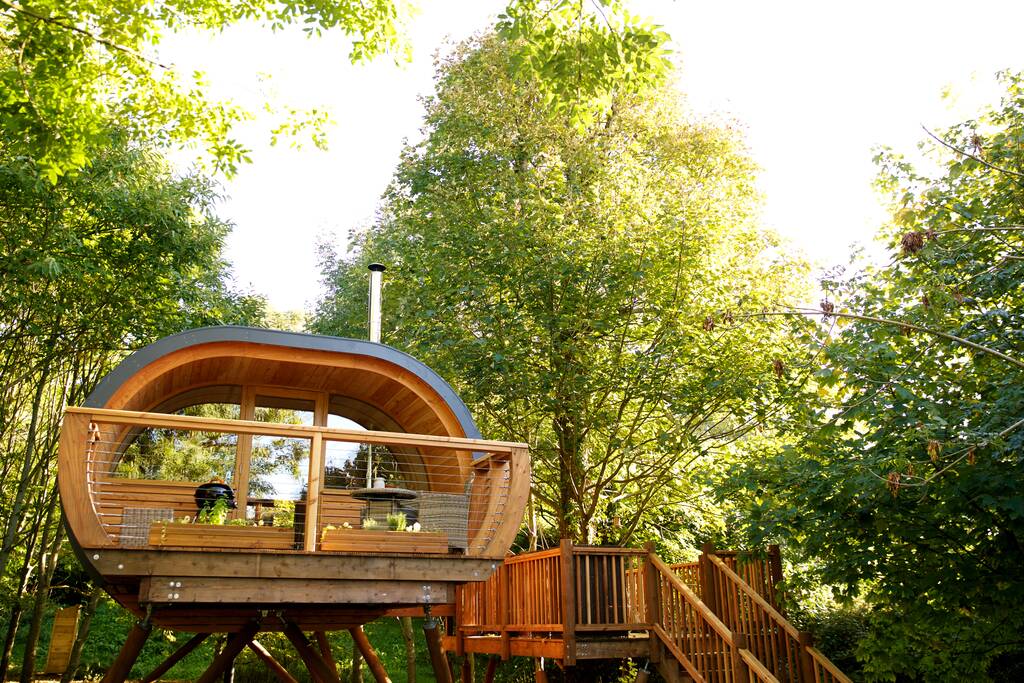 Hideaway Treehouse at Pickwell Manor | Treehouse in Devon | Canopy & Stars