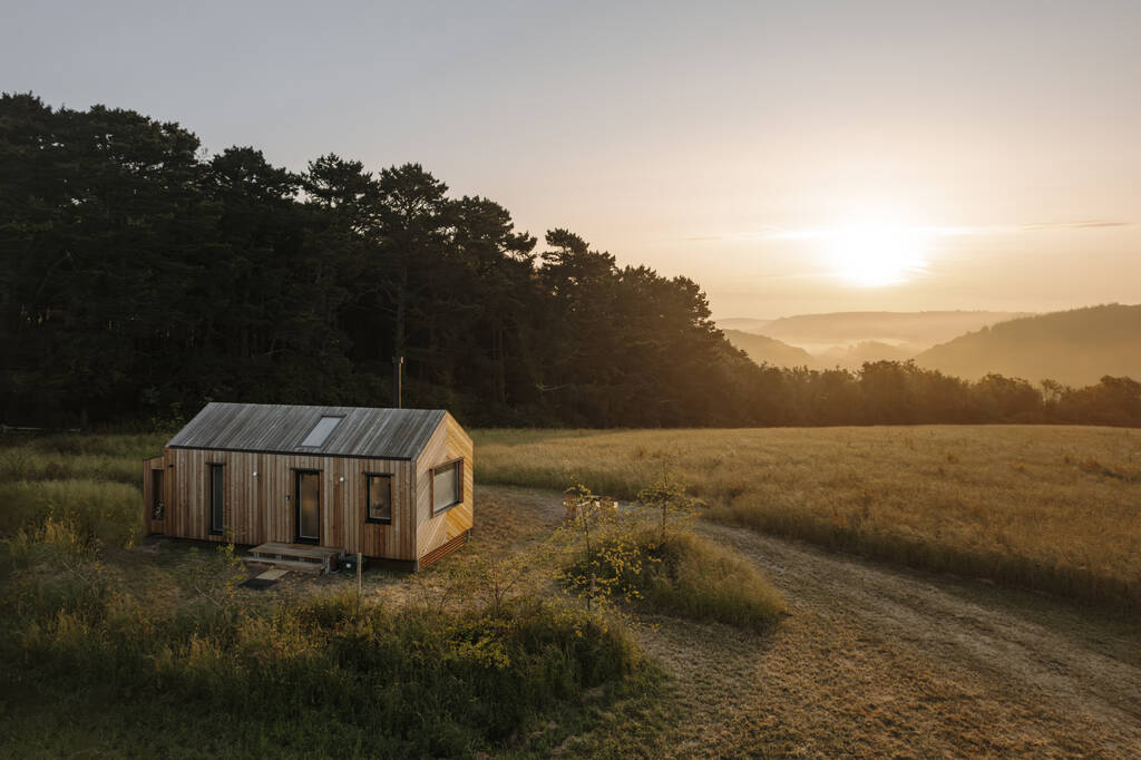 Pointy | Cabin in Devon | Canopy & Stars