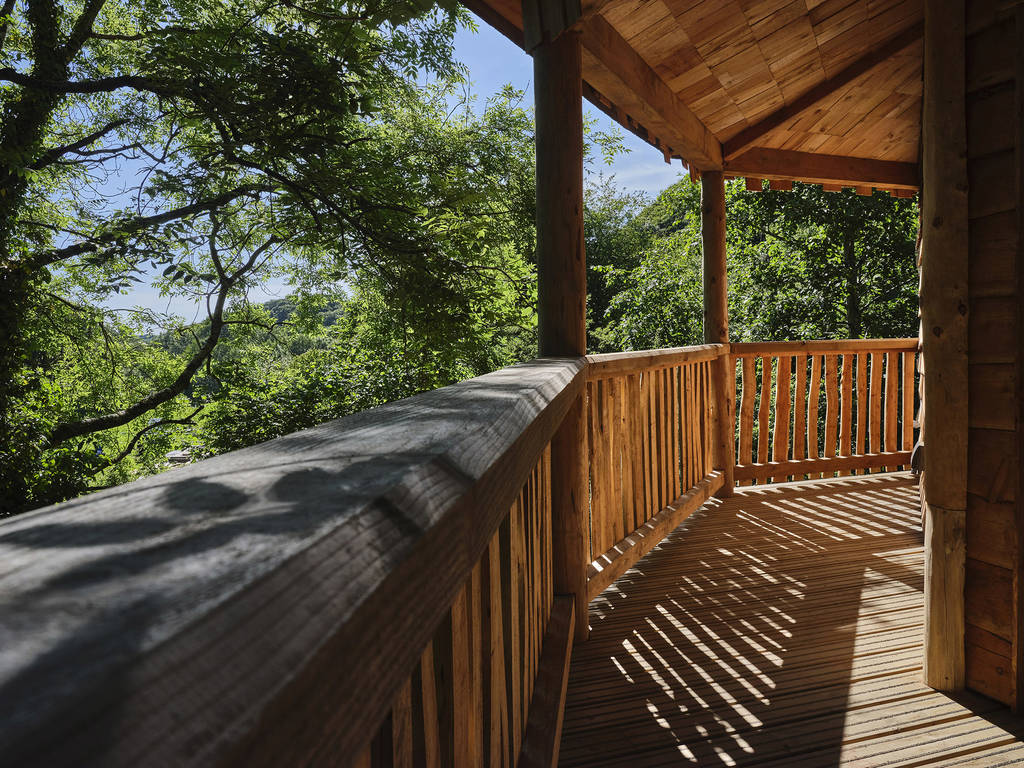 Hideout Treehouse | Treehouse in Devon | Canopy & Stars