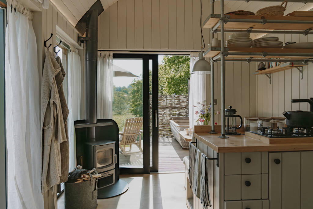 The Withywindle | Cabin in Devon | Canopy & Stars