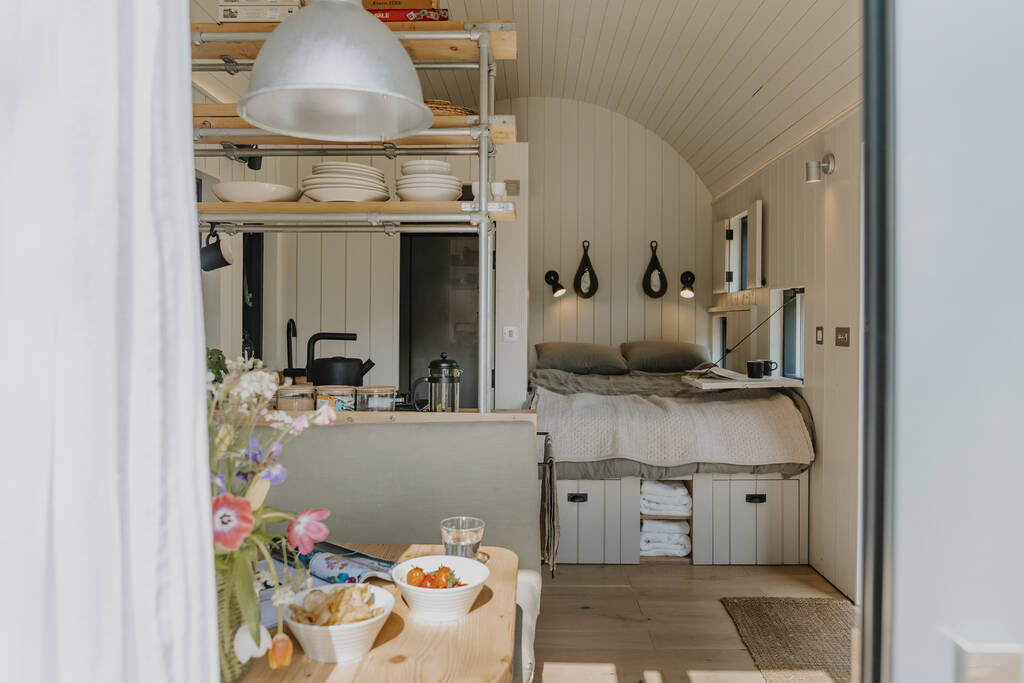 The Withywindle | Cabin in Devon | Canopy & Stars