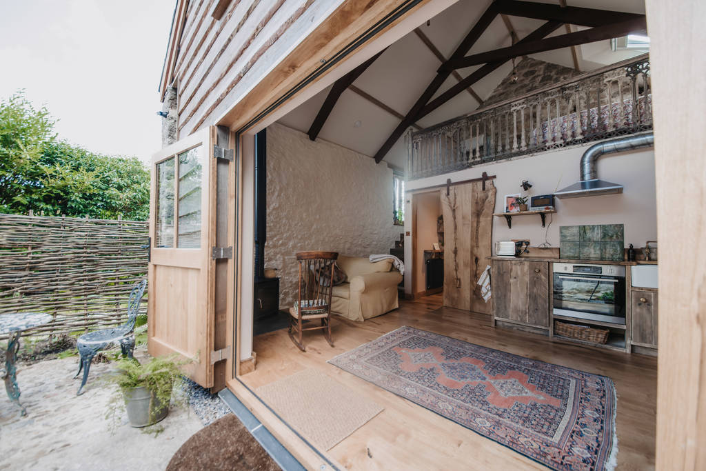 Hay Barn | Barn in Devon | Canopy & Stars