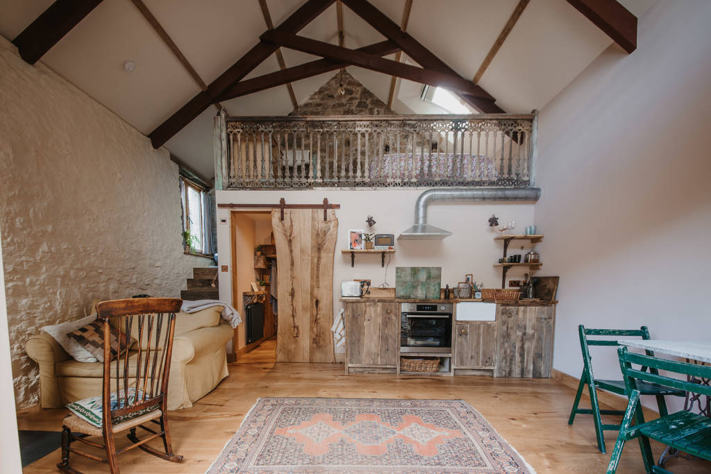 Hay Barn | Barn in Devon | Canopy & Stars