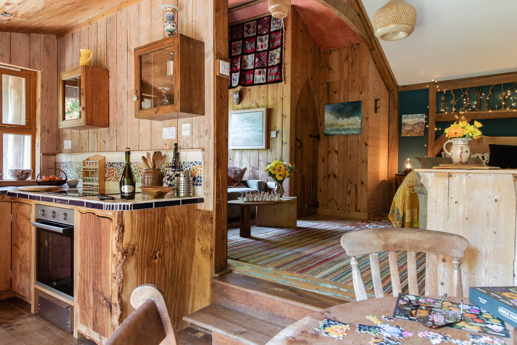 Jackson's Cabin | Cabin in Devon | Canopy & Stars