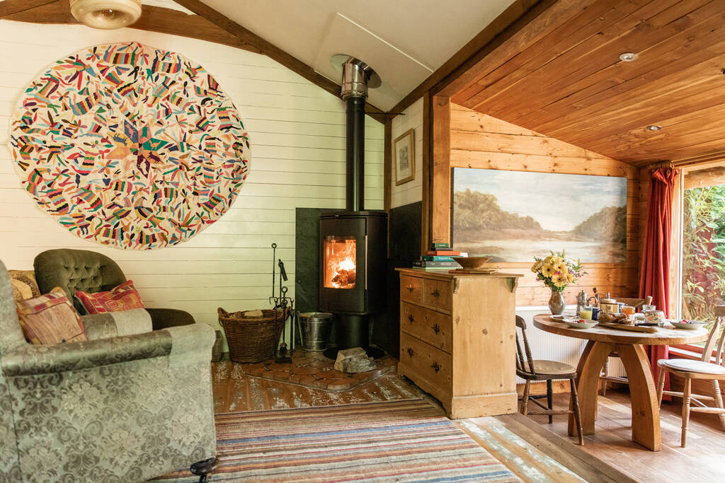 Jackson's Cabin | Cabin in Devon | Canopy & Stars