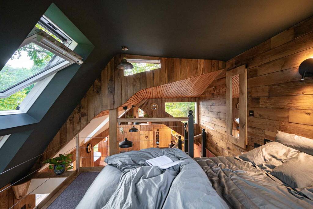 Coast and Canopy Treehouse | Treehouse in Dorset | Canopy & Stars