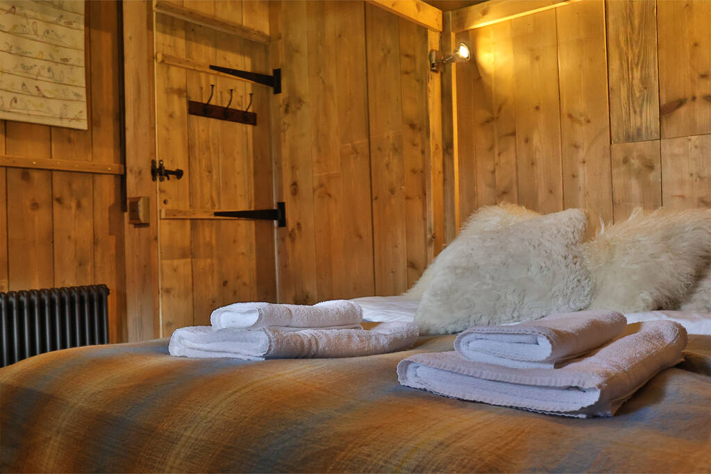 Foresters | Cabin in Dorset | Canopy & Stars