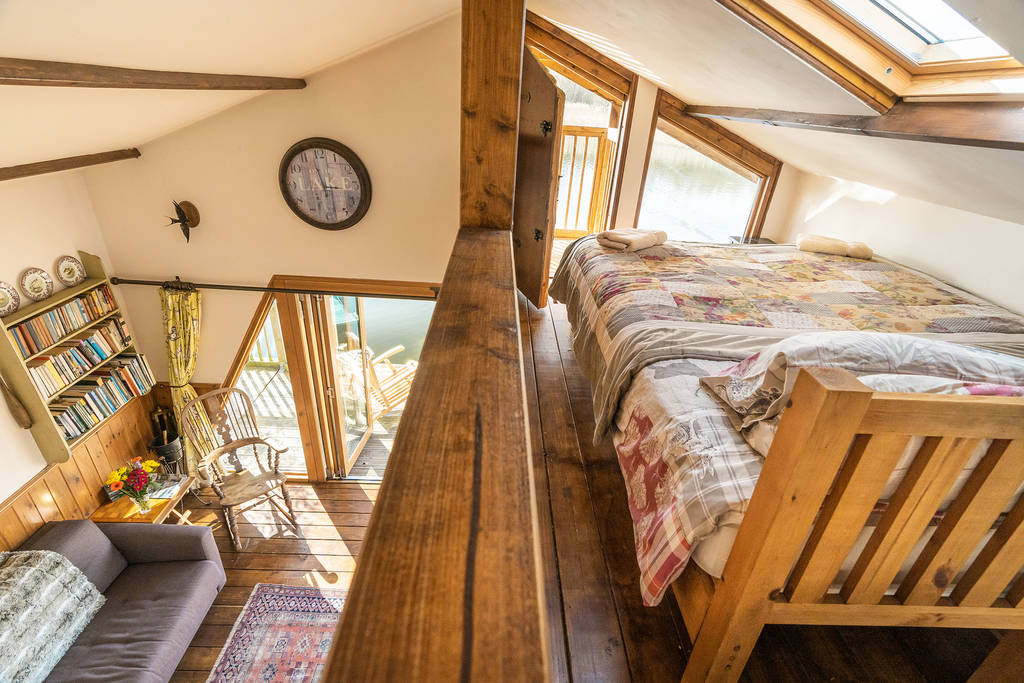 The Raft at Chigborough | Cabin in Essex | Canopy & Stars