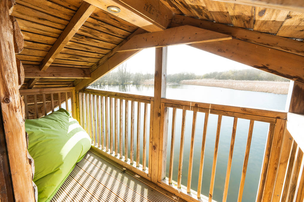The Raft at Chigborough | Cabin in Essex | Canopy & Stars