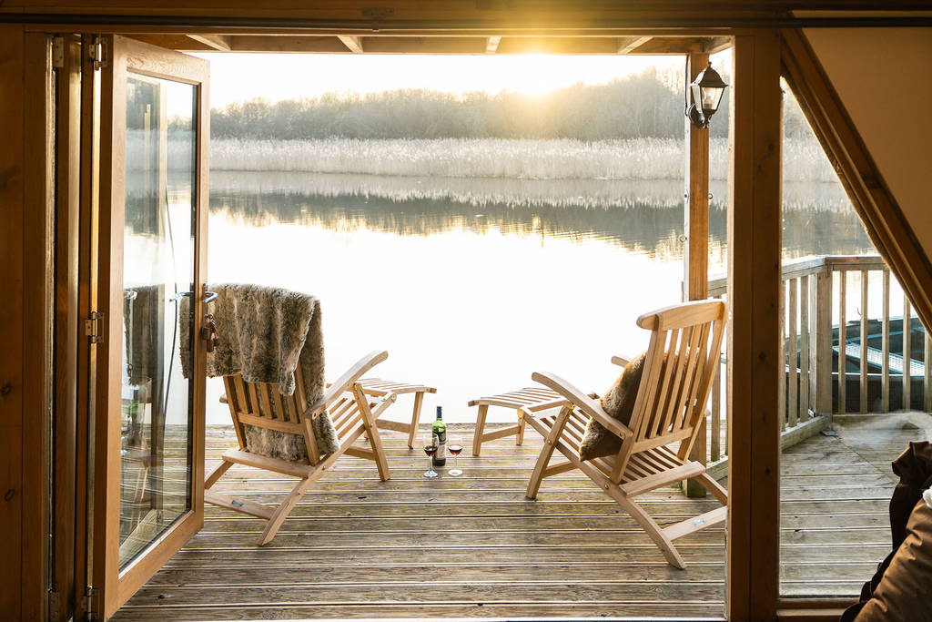 The Raft at Chigborough | Cabin in Essex | Canopy & Stars