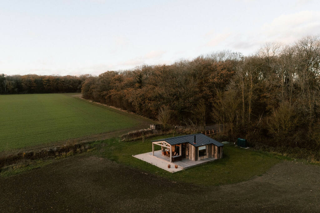 Sleepy Hollow Cabin | Cabin in Essex | Canopy & Stars