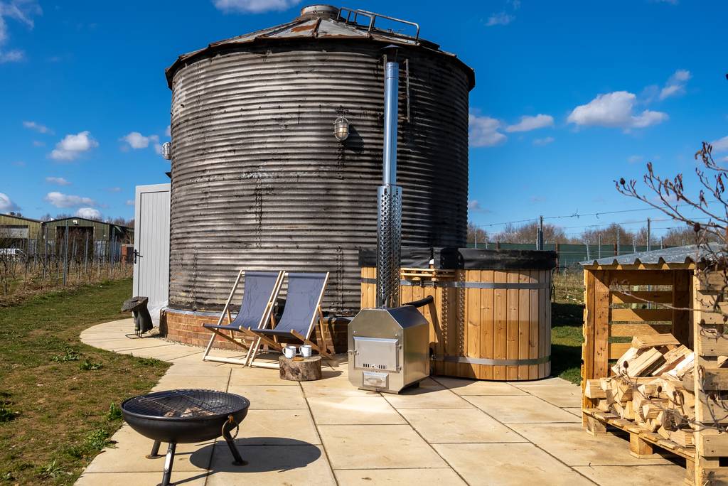The Grain Silo | Silo in Essex | Canopy & Stars