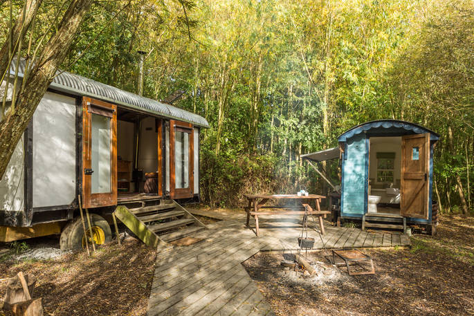 Nightingale Camp | Train carriage in Gloucestershire | Canopy & Stars