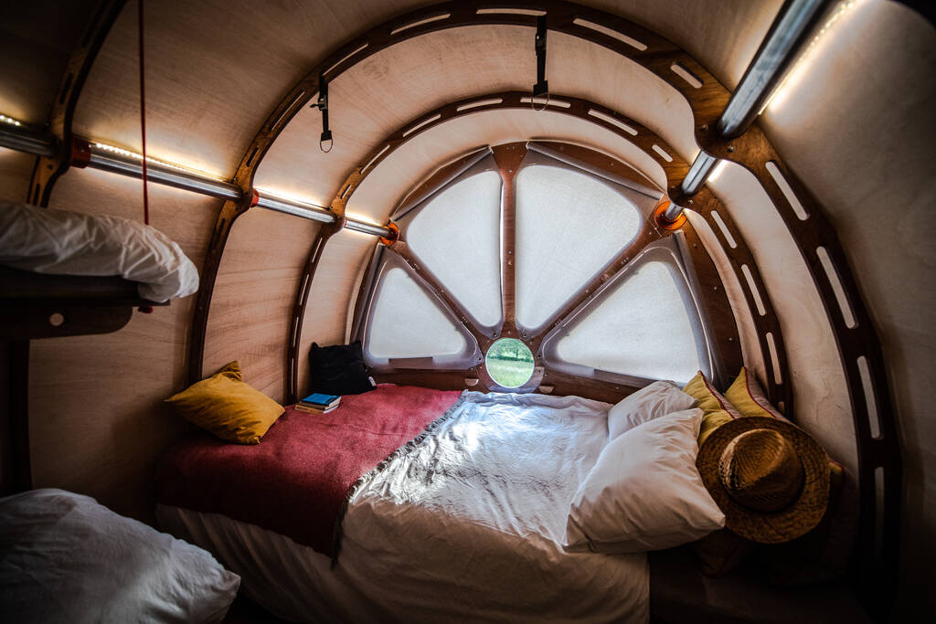 The Fuselage | Cabin in Gloucestershire | Canopy & Stars