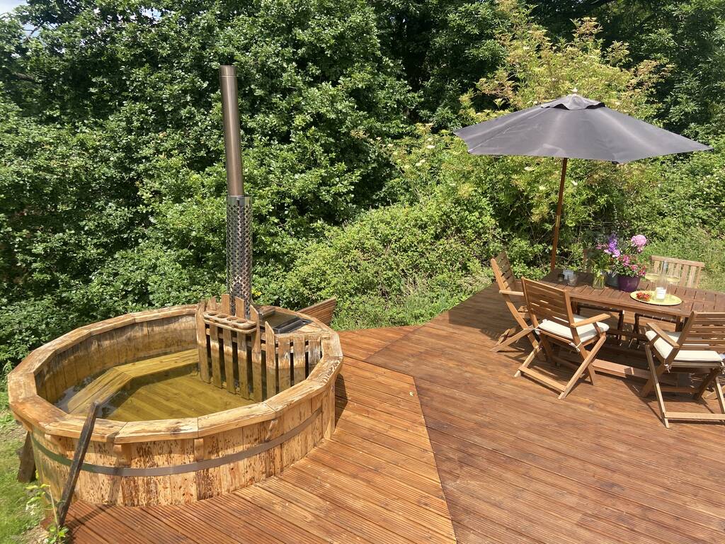 Zelda | Yurt in Gloucestershire | Canopy & Stars