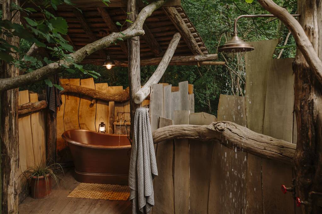 Bramling Treehouse | Treehouse in Herefordshire | Canopy & Stars