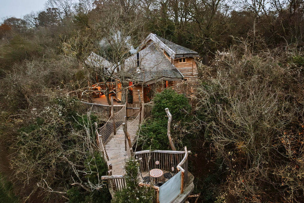 Fuggle Treehouse | Treehouse in Herefordshire | Canopy & Stars