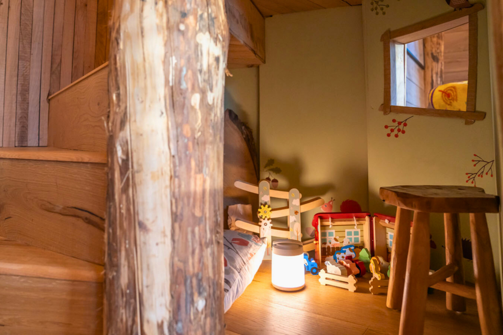 Fuggle Treehouse | Treehouse in Herefordshire | Canopy & Stars