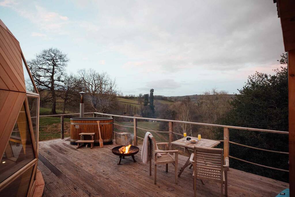 Nova Dome | Cabin in Herefordshire | Canopy & Stars