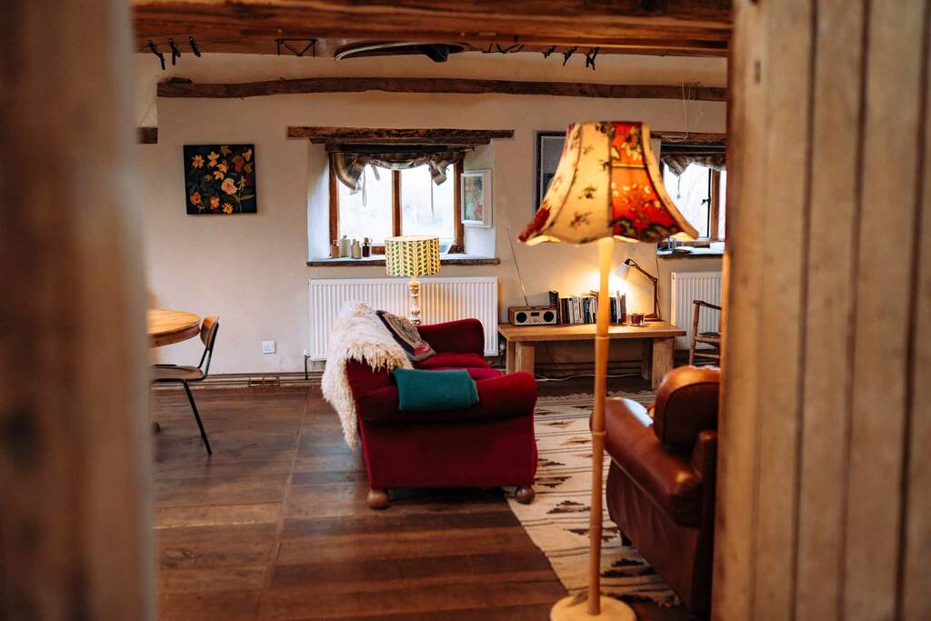 Wern Derys Byre | Barn in Herefordshire | Canopy & Stars