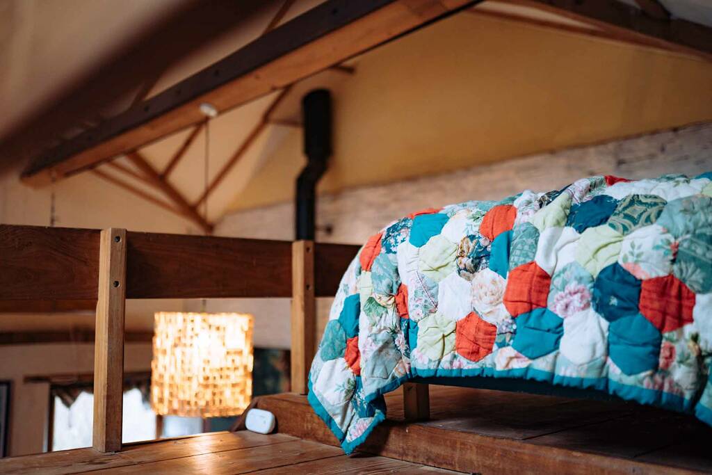 Wern Derys Byre | Barn in Herefordshire | Canopy & Stars