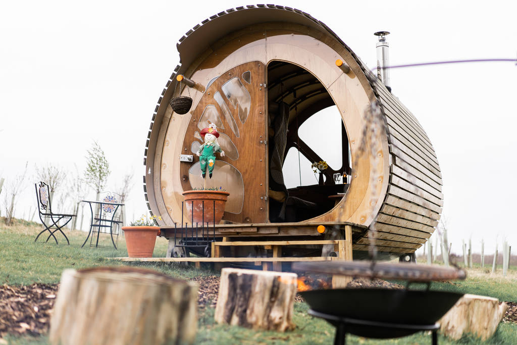 Hedgehog Hall | Cabin in Kent | Canopy & Stars