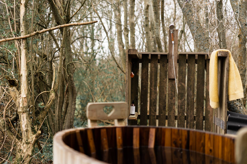 Hedgehog Hall | Cabin in Kent | Canopy & Stars