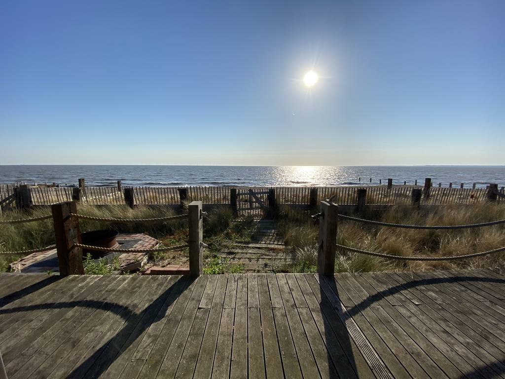 The Beach House | Cabin in Kent | Canopy & Stars