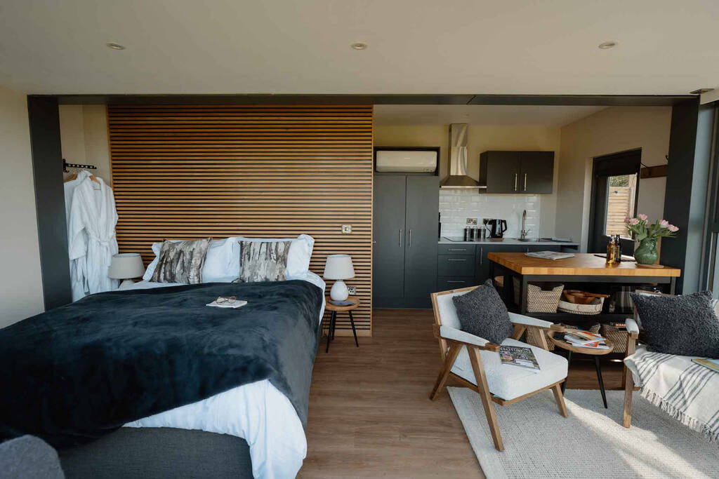 The Den at Lazy Fox Hideaway | Cabin in Rutland | Canopy & Stars